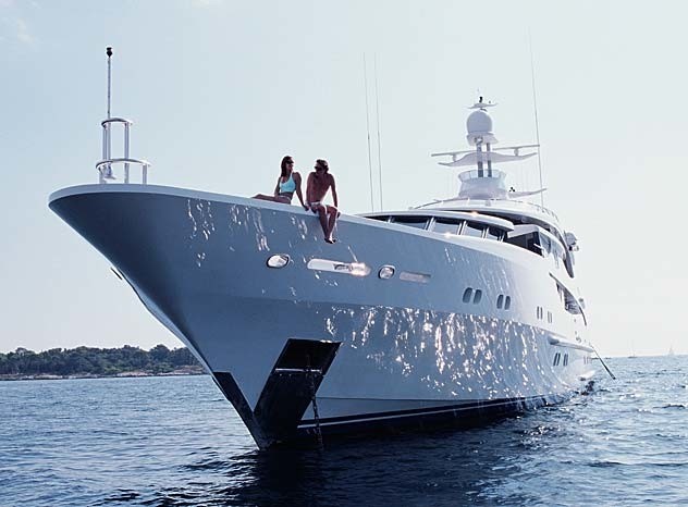 Yacht LAZY Z, OceAnco | CHARTERWORLD Luxury Superyacht Charters